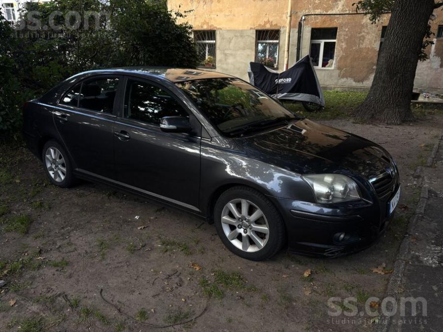 Pelēks Toyota Avensis 2006 Rīga, ar dzinēja tilpumu 2.00 L un nobraukumu 300 tūkst. km par 1700 €, foto 3 vietnē AUTOMOTO.COM.LV