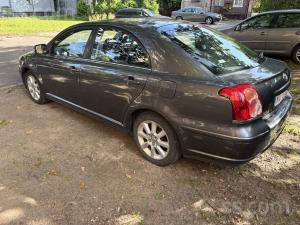Pelēks Toyota Avensis 2006 Rīga, ar dzinēja tilpumu 2.00 L un nobraukumu 300 tūkst. km par 1700 €, foto 5 vietnē AUTOMOTO.COM.LV