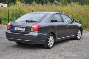 Pelēks Toyota Avensis 2006 Rīga, ar dzinēja tilpumu 2.00 L un nobraukumu 300 tūkst. km par 1850 €, foto 7 vietnē AUTOMOTO.COM.LV