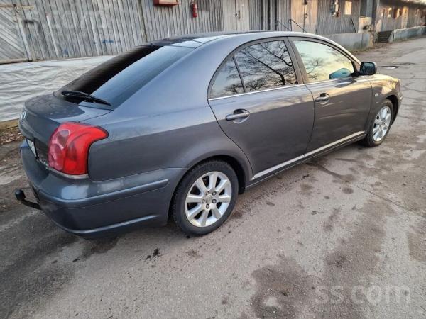 Pelēks Toyota Avensis 2006 Rīga, ar dzinēja tilpumu 2.20 L un nobraukumu 335 tūkst. km par 2170 €, foto 7 vietnē AUTOMOTO.COM.LV