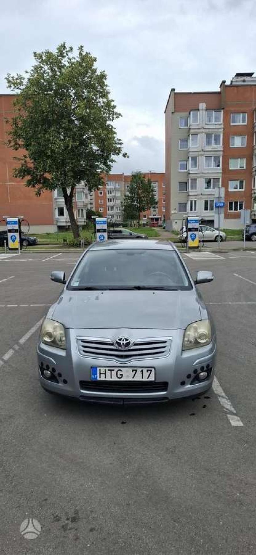 Grey Toyota Avensis 2007 in Klaipeda, with an engine capacity of 2.00 L and mileage of 251 thousand km for 2100 €, photo 1 on AUTOMOTO.COM.LV