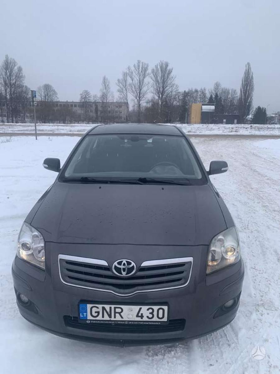 Pelēks Toyota Avensis 2007 Viļņa, ar dzinēja tilpumu 2.23 L un nobraukumu 261 tūkst. km par 2200 €, foto 3 vietnē AUTOMOTO.COM.LV
