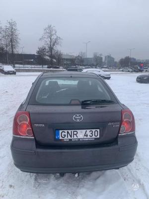 Pelēks Toyota Avensis 2007 Viļņa, ar dzinēja tilpumu 2.23 L un nobraukumu 261 tūkst. km par 2200 €, foto 4 vietnē AUTOMOTO.COM.LV