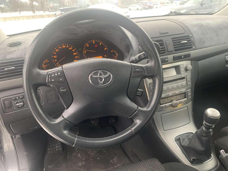 Pelēks Toyota Avensis 2007 Viļņa, ar dzinēja tilpumu 2.23 L un nobraukumu 261 tūkst. km par 2200 €, foto 8 vietnē AUTOMOTO.COM.LV