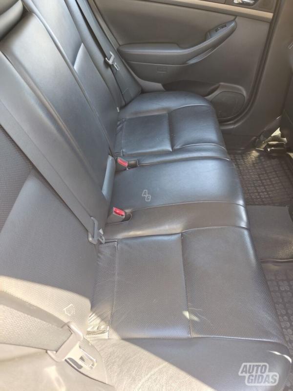 Grey Toyota Avensis 2007 in Klaipeda, with an engine capacity of 2.00 L and mileage of 280 thousand km for 2800 €, photo 4 on AUTOMOTO.COM.LV