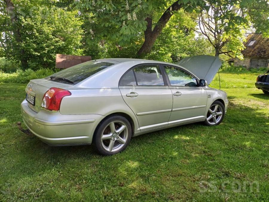 Серый Тойота Авенсис 2007 в Екабпилс, объемом двигателя 2.20 л и пробегом 0 тыс. км за 1100 €, фото 1 на AUTOMOTO.COM.LV