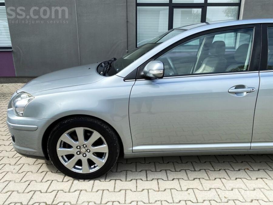 Серый Тойота Авенсис 2007 в Рига, объемом двигателя 2.00 л и пробегом 300 тыс. км за 3500 €, фото 32 на AUTOMOTO.COM.LV