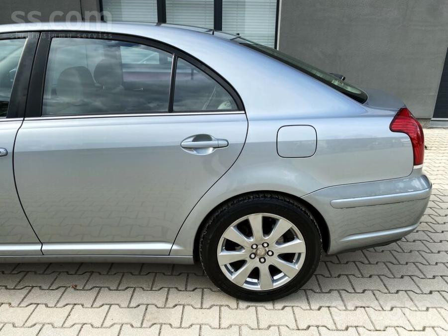 Серый Тойота Авенсис 2007 в Рига, объемом двигателя 2.00 л и пробегом 300 тыс. км за 3500 €, фото 33 на AUTOMOTO.COM.LV