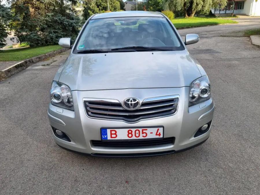 Серый Тойота Авенсис 2007 в Екабпилс, объемом двигателя 2.20 л и пробегом 257 тыс. км за 3850 €, фото 4 на AUTOMOTO.COM.LV
