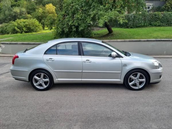 Серый Тойота Авенсис 2007 в Екабпилс, объемом двигателя 2.20 л и пробегом 257 тыс. км за 3850 €, фото 6 на AUTOMOTO.COM.LV