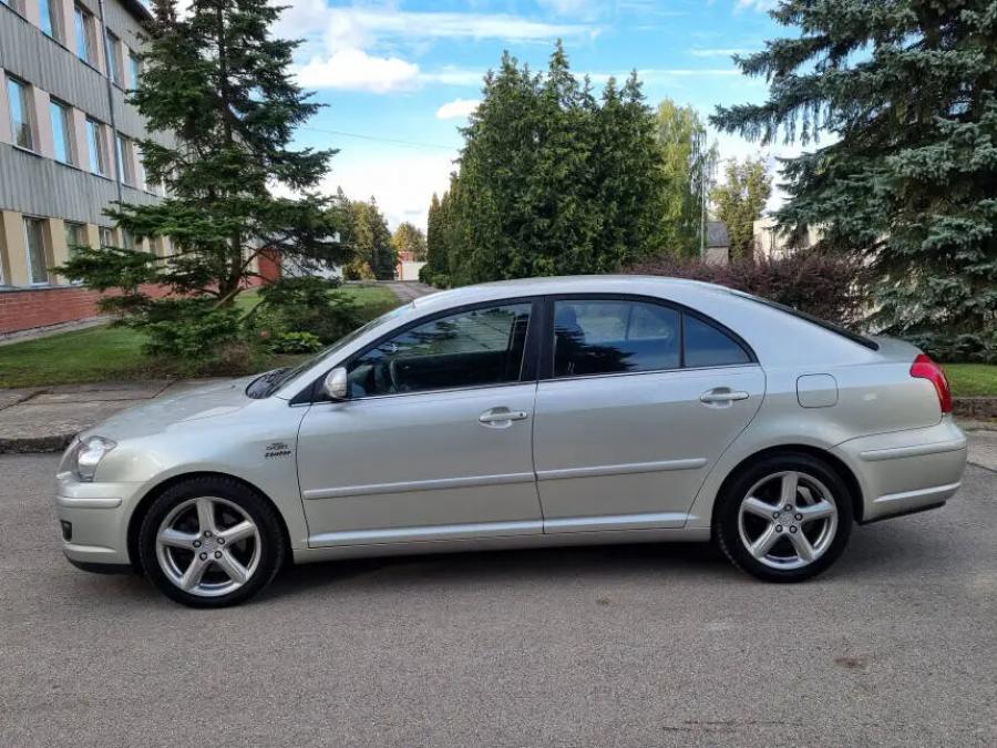 Серый Тойота Авенсис 2007 в Екабпилс, объемом двигателя 2.20 л и пробегом 257 тыс. км за 3850 €, фото 13 на AUTOMOTO.COM.LV