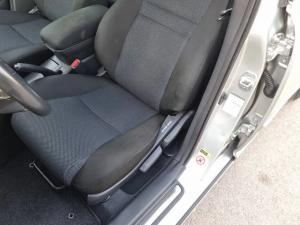 Серый Тойота Авенсис 2007 в Екабпилс, объемом двигателя 2.20 л и пробегом 257 тыс. км за 3850 €, фото 18 на AUTOMOTO.COM.LV
