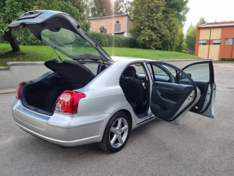 Серый Тойота Авенсис 2007 в Екабпилс, объемом двигателя 2.20 л и пробегом 257 тыс. км за 3850 €, фото 27 на AUTOMOTO.COM.LV