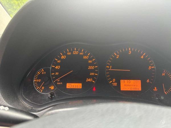 Grey Toyota Avensis 2007 in Ignalina, with an engine capacity of 2.23 L and mileage of 439 thousand km for 1400 €, photo 8 on AUTOMOTO.COM.LV