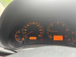 Grey Toyota Avensis 2007 in Ignalina, with an engine capacity of 2.23 L and mileage of 439 thousand km for 1400 €, photo 9 on AUTOMOTO.COM.LV