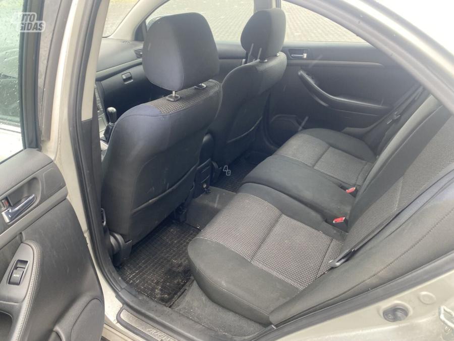 Pelēks Toyota Avensis 2007 Raseiniai, ar dzinēja tilpumu 2.00 L un nobraukumu 250 tūkst. km par 1750 €, foto 16 vietnē AUTOMOTO.COM.LV