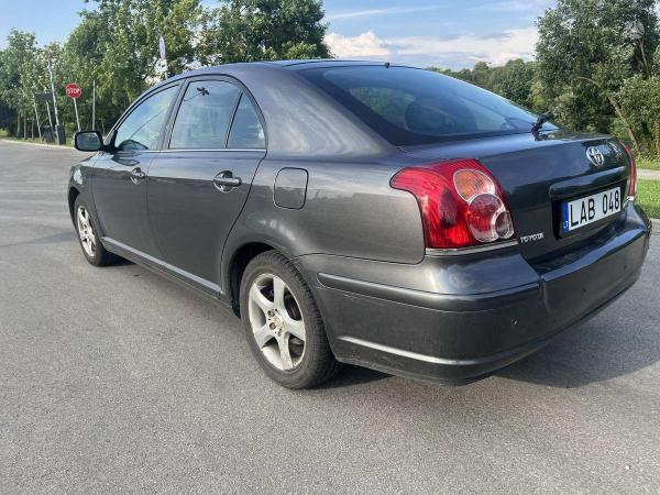 Grey Toyota Avensis 2007 in Kaunas, with an engine capacity of 2.00 L and mileage of 235 thousand km for 2200 €, photo 5 on AUTOMOTO.COM.LV