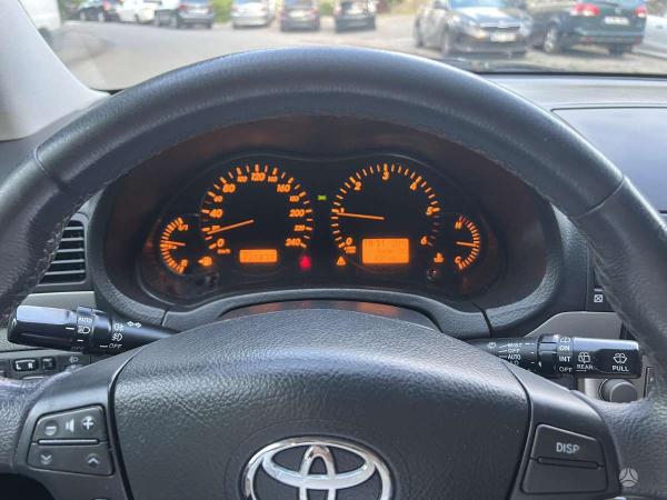Grey Toyota Avensis 2007 in Kaunas, with an engine capacity of 2.00 L and mileage of 235 thousand km for 2200 €, photo 10 on AUTOMOTO.COM.LV
