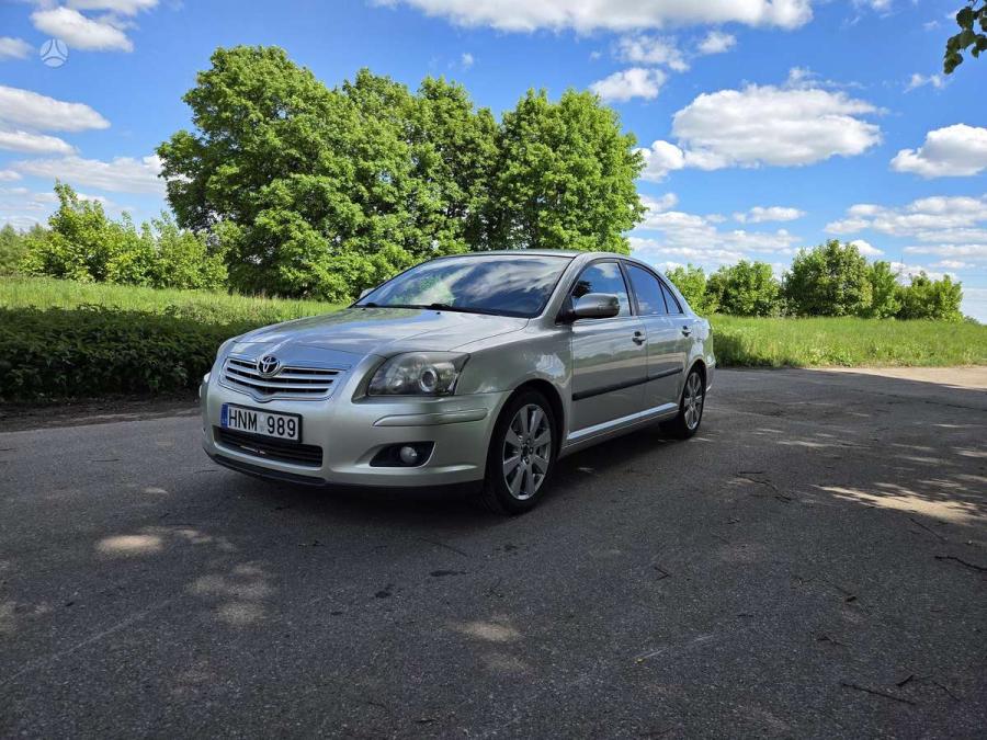 Grey Toyota Avensis 2007 in Vilnius, with an engine capacity of 2.00 L and mileage of 297 thousand km for 2200 €, photo 1 on AUTOMOTO.COM.LV
