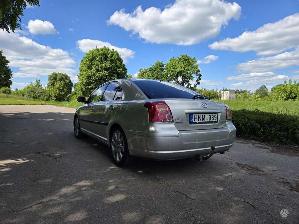 Pelēks Toyota Avensis 2007 Viļņa, ar dzinēja tilpumu 2.00 L un nobraukumu 297 tūkst. km par 2200 €, foto 7 vietnē AUTOMOTO.COM.LV