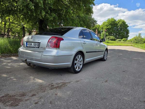 Pelēks Toyota Avensis 2007 Viļņa, ar dzinēja tilpumu 2.00 L un nobraukumu 297 tūkst. km par 2200 €, foto 9 vietnē AUTOMOTO.COM.LV