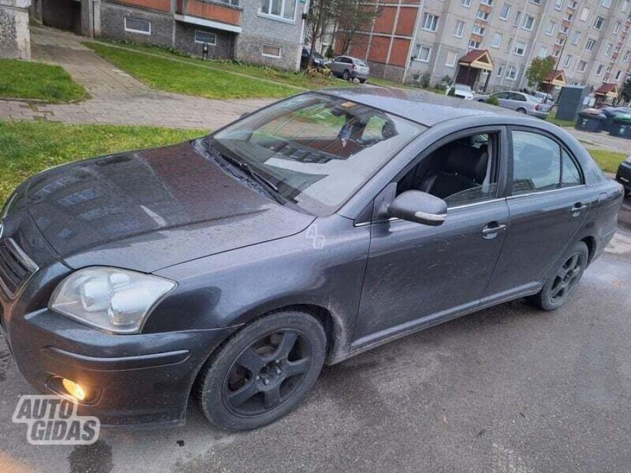Grey Toyota Avensis 2008 in Siauliai, with an engine capacity of 2.20 L and mileage of 300 thousand km for 1850 €, photo 2 on AUTOMOTO.COM.LV
