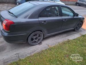 Grey Toyota Avensis 2008 in Siauliai, with an engine capacity of 2.20 L and mileage of 300 thousand km for 1850 €, photo 4 on AUTOMOTO.COM.LV