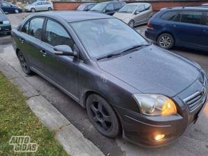 Grey Toyota Avensis 2008 in Siauliai, with an engine capacity of 2.20 L and mileage of 300 thousand km for 1950 €, photo  on AUTOMOTO.COM.LV