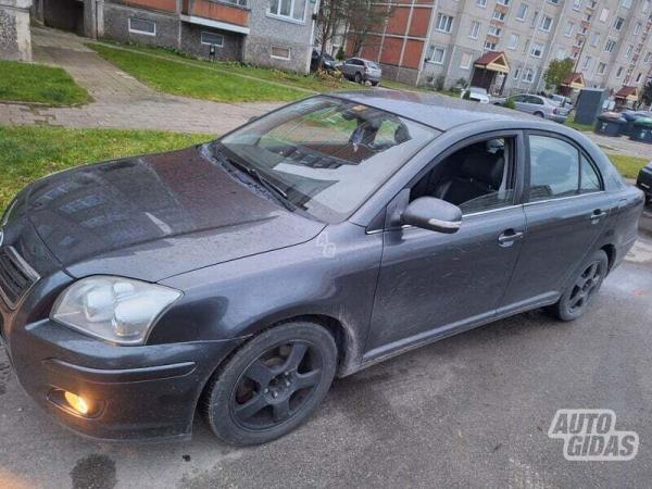 Grey Toyota Avensis 2008 in Siauliai, with an engine capacity of 2.20 L and mileage of 300 thousand km for 1950 €, photo 2 on AUTOMOTO.COM.LV