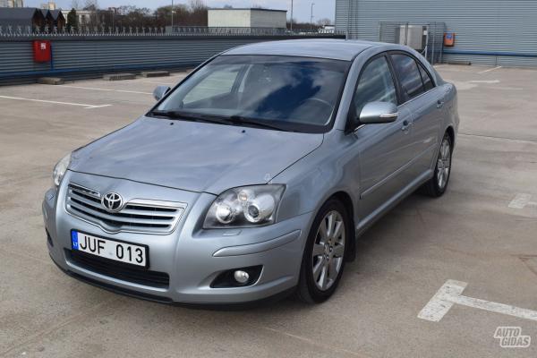 Pelēks Toyota Avensis 2008 Viļņa, ar dzinēja tilpumu 2.00 L un nobraukumu 75 tūkst. km par 6990 €, foto 2 vietnē AUTOMOTO.COM.LV