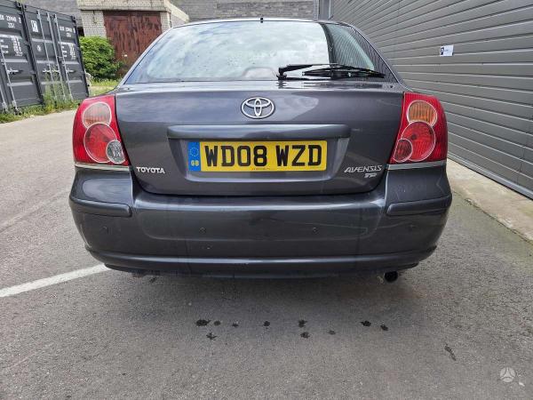 Pelēks Toyota Avensis 2008 Rīga, ar dzinēja tilpumu 1.79 L un nobraukumu 160 tūkst. km par 1600 €, foto 6 vietnē AUTOMOTO.COM.LV