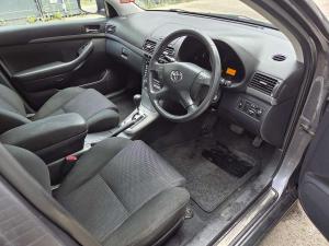 Pelēks Toyota Avensis 2008 Rīga, ar dzinēja tilpumu 1.79 L un nobraukumu 160 tūkst. km par 1600 €, foto 9 vietnē AUTOMOTO.COM.LV