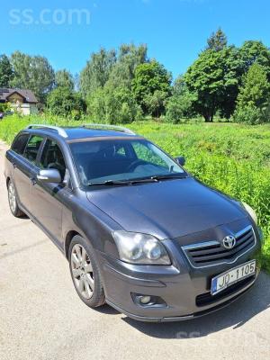 Pelēks Toyota Avensis 2008 Rīga, ar dzinēja tilpumu 2.20 L un nobraukumu 283 tūkst. km par 1900 €, foto  vietnē AUTOMOTO.COM.LV