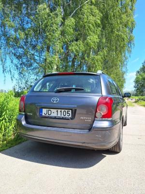 Pelēks Toyota Avensis 2008 Rīga, ar dzinēja tilpumu 2.20 L un nobraukumu 283 tūkst. km par 1900 €, foto 4 vietnē AUTOMOTO.COM.LV