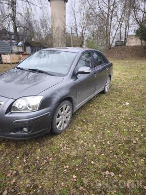 Grey Toyota Avensis 2009 in Daugavpils, with an engine capacity of 2.00 L and mileage of 283 thousand km for 2500 €, photo 4 on AUTOMOTO.COM.LV