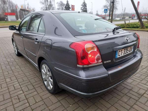 Grey Toyota Avensis 2009 in Taurage, with an engine capacity of 2.00 L and mileage of 231 thousand km for 2900 €, photo 7 on AUTOMOTO.COM.LV