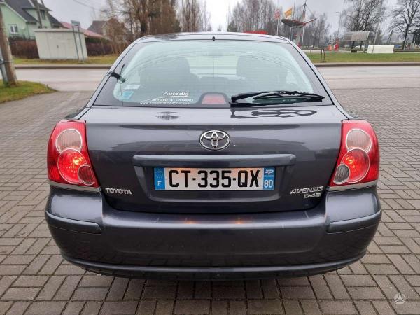 Grey Toyota Avensis 2009 in Taurage, with an engine capacity of 2.00 L and mileage of 231 thousand km for 2900 €, photo 8 on AUTOMOTO.COM.LV