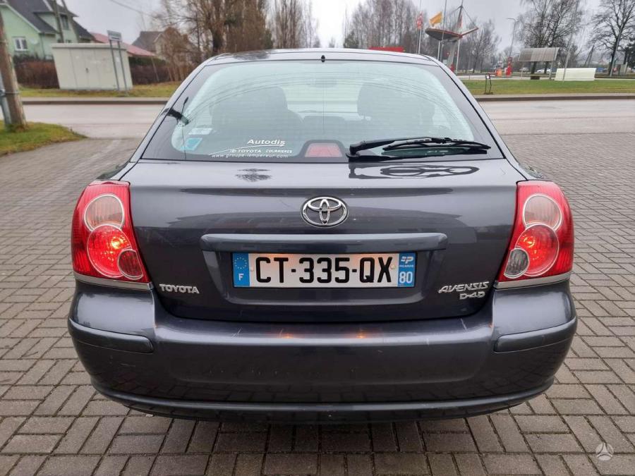 Pelēks Toyota Avensis 2009 Tauragė, ar dzinēja tilpumu 2.00 L un nobraukumu 231 tūkst. km par 2900 €, foto 8 vietnē AUTOMOTO.COM.LV