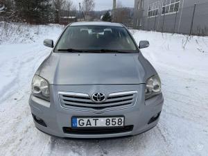 Pelēks Toyota Avensis 2009 Viļņa, ar dzinēja tilpumu 2.00 L un nobraukumu 401 tūkst. km par 1450 €, foto 2 vietnē AUTOMOTO.COM.LV