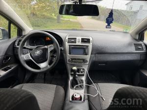 Pelēks Toyota Avensis 2011 Rīga, ar dzinēja tilpumu 2.20 L un nobraukumu 460 tūkst. km par 1490 €, foto 8 vietnē AUTOMOTO.COM.LV