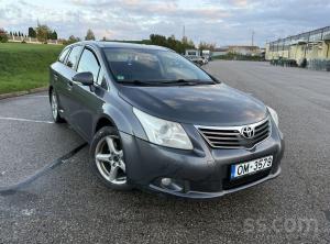 Серый Тойота Авенсис 2011 в Рига, объемом двигателя 2.20 л и пробегом 460 тыс. км за 1490 €, фото 3 на AUTOMOTO.COM.LV