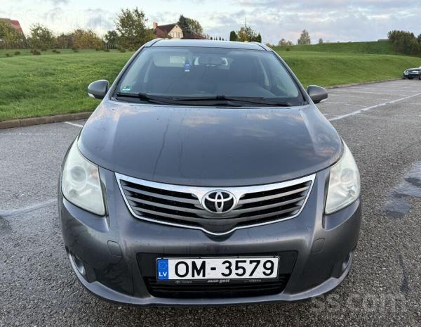 Серый Тойота Авенсис 2011 в Рига, объемом двигателя 2.20 л и пробегом 460 тыс. км за 1490 €, фото 7 на AUTOMOTO.COM.LV