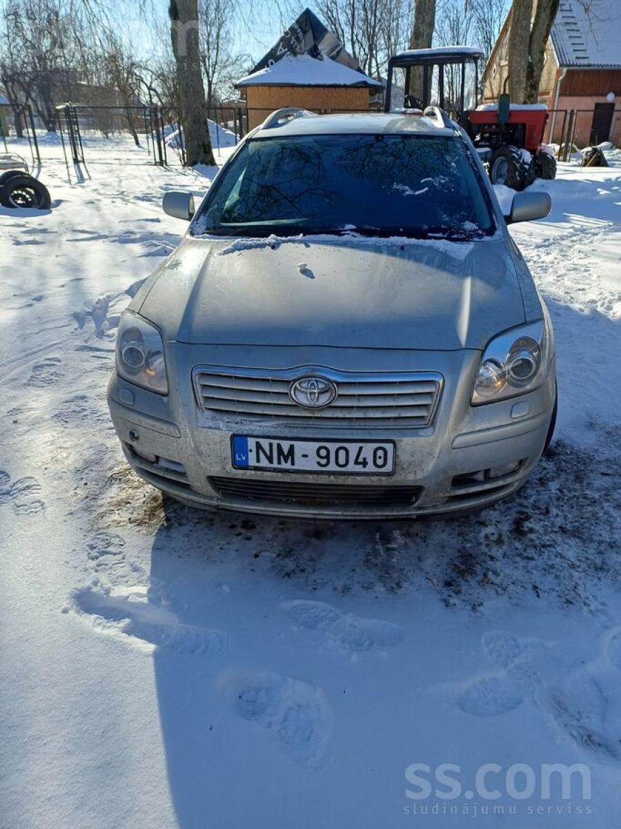 Grey Toyota Avensis 2003 in Tukums, with an engine capacity of 2.00 L and mileage of 0 thousand km for 1450 €, photo 1 on AUTOMOTO.COM.LV