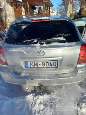 Pelēks Toyota Avensis 2003 Tukums, ar dzinēja tilpumu 2.00 L un nobraukumu 0 tūkst. km par 1350 €, foto 2 vietnē AUTOMOTO.COM.LV