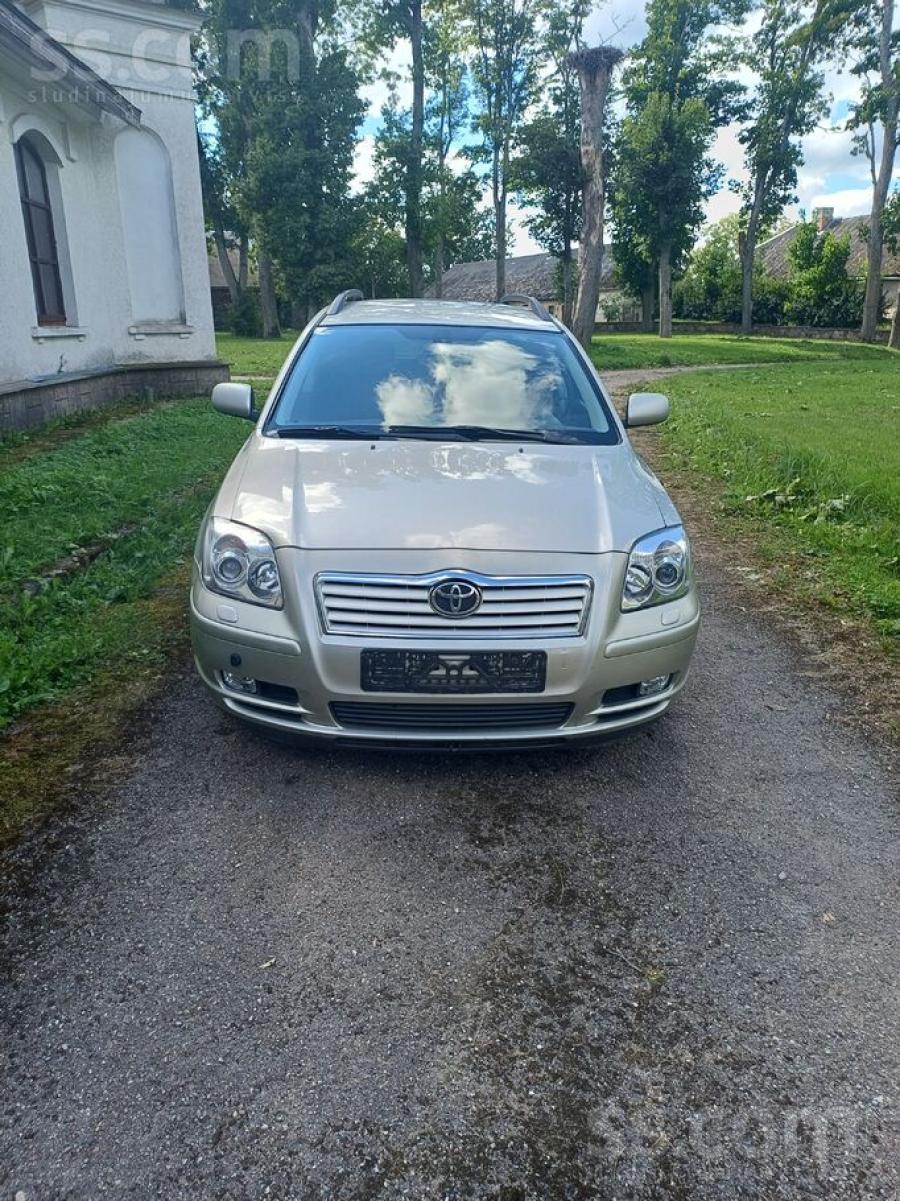 Pelēks Toyota Avensis 2003 Tukums, ar dzinēja tilpumu 2.00 L un nobraukumu 0 tūkst. km par 1000 €, foto 1 vietnē AUTOMOTO.COM.LV
