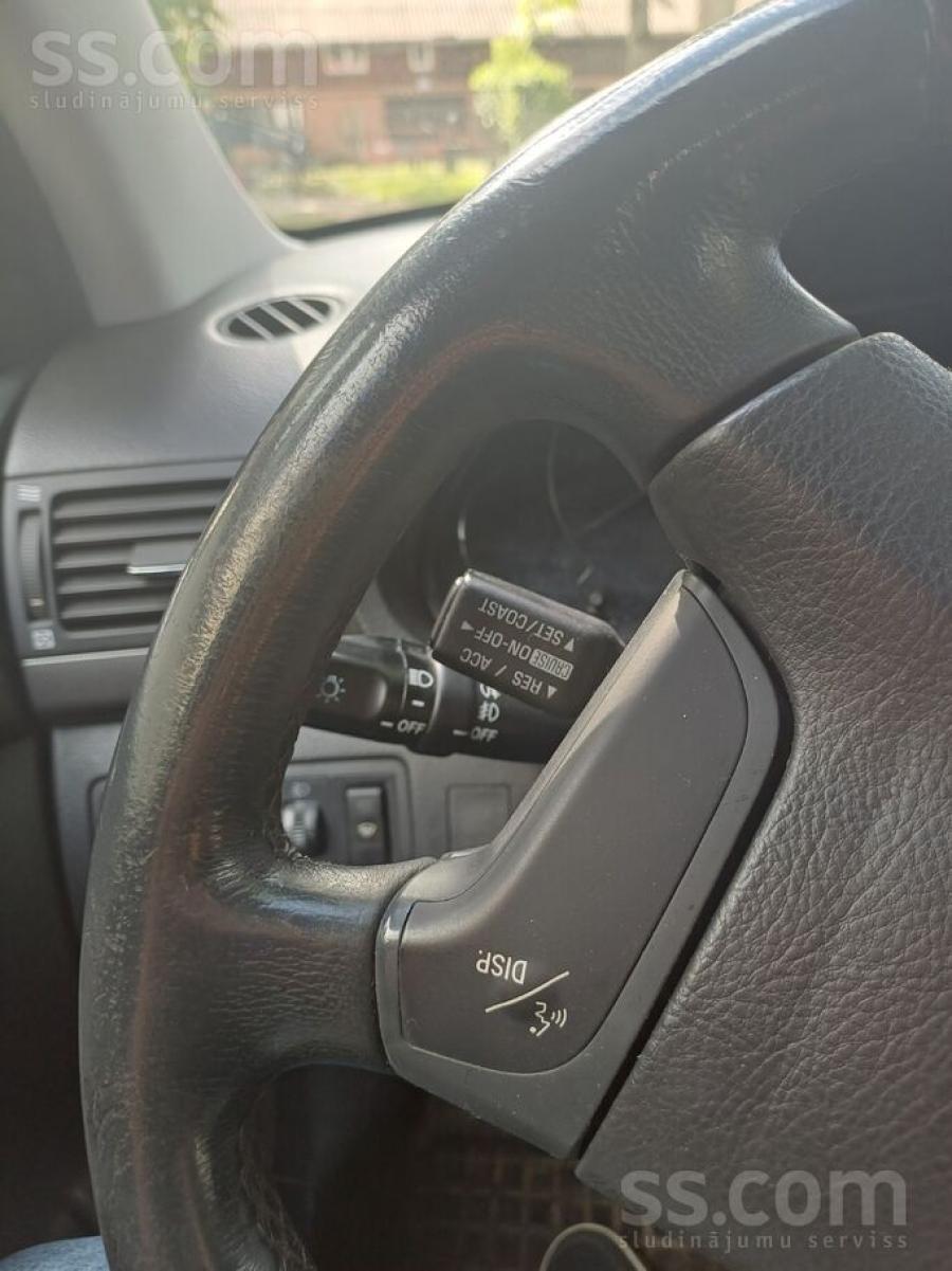 Pelēks Toyota Avensis 2003 Tukums, ar dzinēja tilpumu 2.00 L un nobraukumu 0 tūkst. km par 1000 €, foto 13 vietnē AUTOMOTO.COM.LV