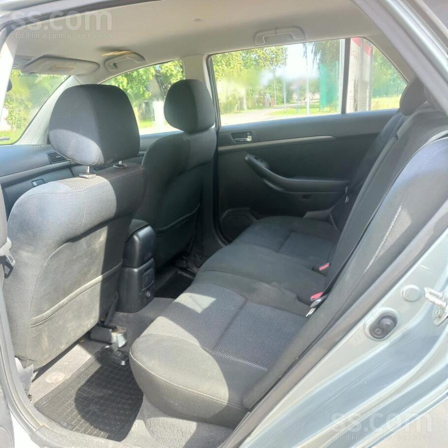 Pelēks Toyota Avensis 2007 Bauska, ar dzinēja tilpumu 2.20 L un nobraukumu 268 tūkst. km par 1750 €, foto 9 vietnē AUTOMOTO.COM.LV