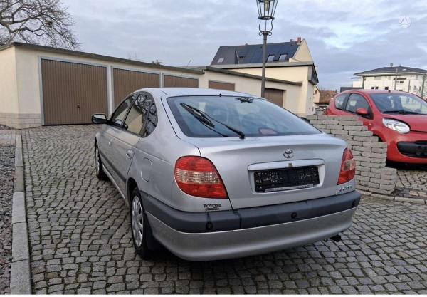 Pelēks Toyota Avensis 2001 Kauņa, ar dzinēja tilpumu 1.98 L un nobraukumu 215 tūkst. km par 950 €, foto 9 vietnē AUTOMOTO.COM.LV