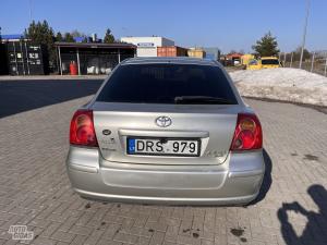 Pelēks Toyota Avensis 2003 Šilutė, ar dzinēja tilpumu 2.00 L un nobraukumu 400 tūkst. km par 1380 €, foto 5 vietnē AUTOMOTO.COM.LV