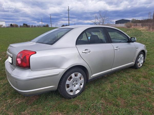 Pelēks Toyota Avensis 2003 Vievis, ar dzinēja tilpumu 2.00 L un nobraukumu 298 tūkst. km par 1000 €, foto 4 vietnē AUTOMOTO.COM.LV